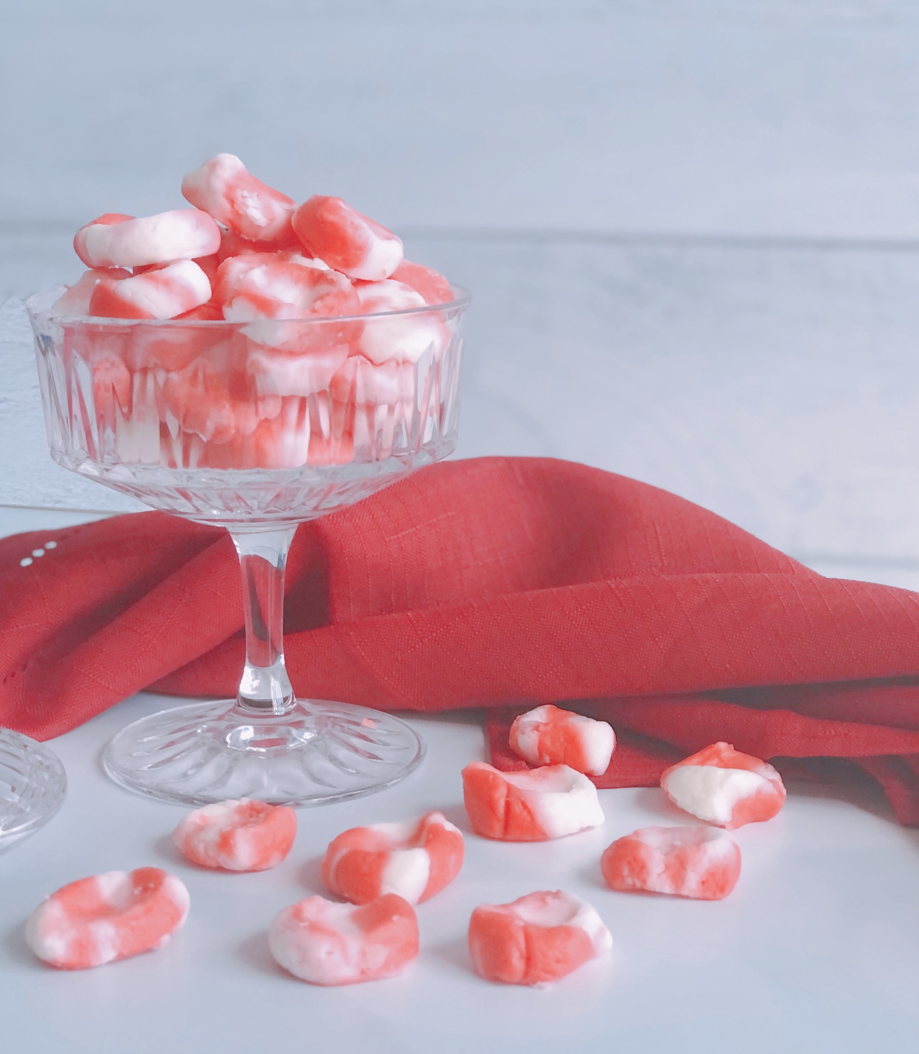Peppermint Buttermints - The Sweet Cucina